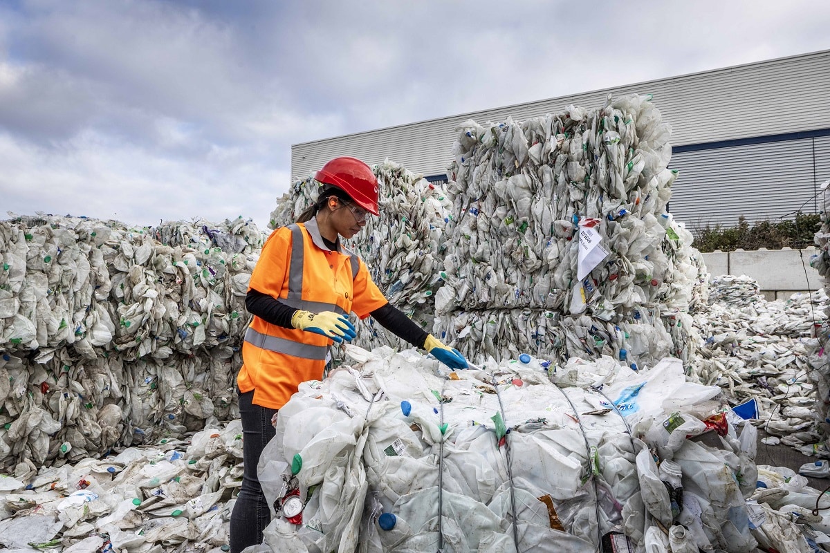 Veolia accelerates in circular economy with PlastiLoop & the new ...